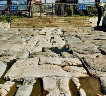Vicissitudes Ancient Road Tongyun Bridge - iNEWS