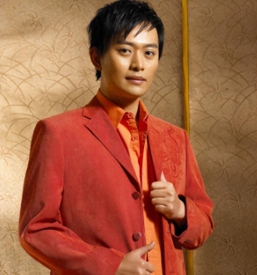 Lost moments: Huang Haibing and silent farewell - iMedia