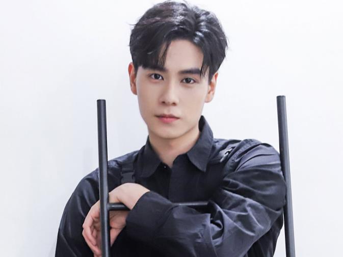 Relying on bangs let alone good looks, seven celebrities tell you that ...