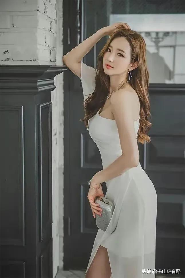 Li Yanhe: Fairy Face Sexy Body - iNEWS