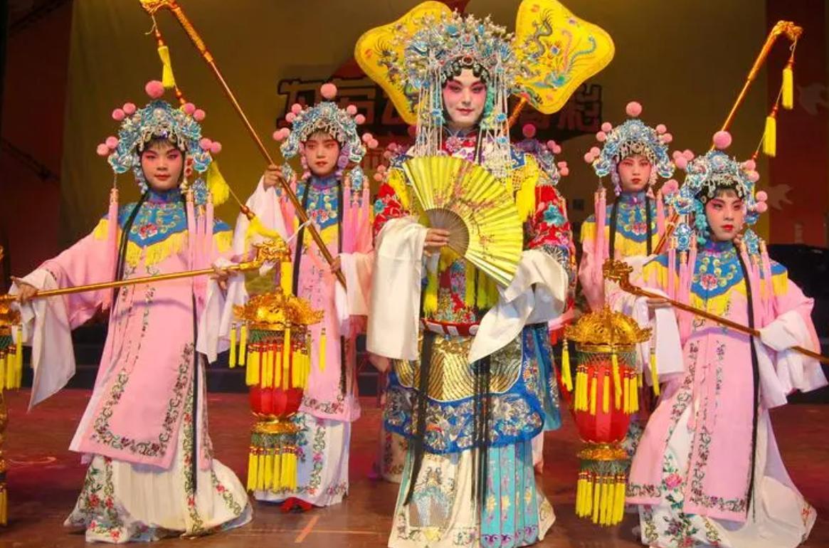 The Historical Background, Plot Analysis and Artistic Features of the ...