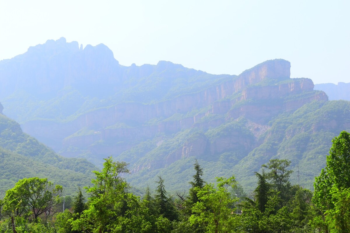 There are not only beasts in the deep mountains, but also unknown ...