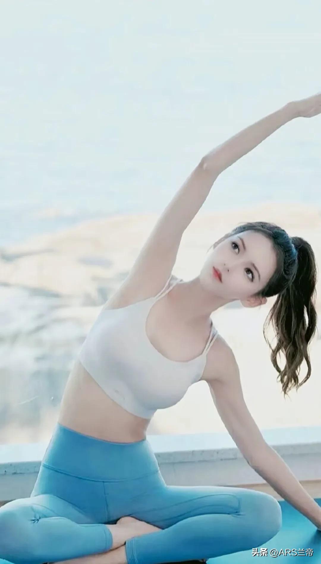 Zhang Yuxi Wallpaper - Yoga Strikes - iNEWS