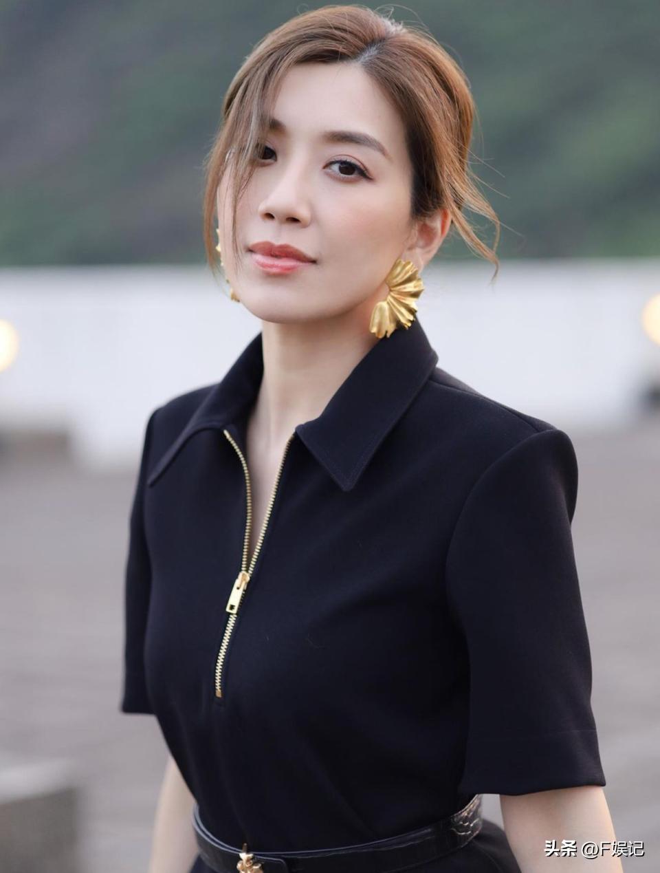 Wu Dingxin, Yao Ziling, Li Shiyu visited Huang Zhiwen's stage play ...