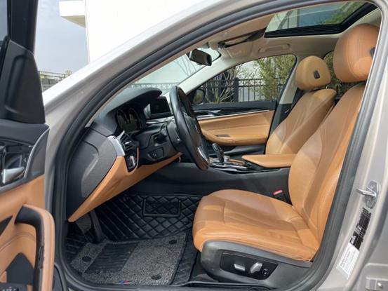 BMW 528Li launch special edition real car experience - iMedia