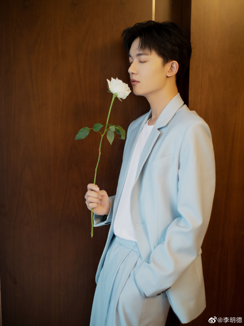 Li Mingde: "Dear, Loved" "97" actor, full of vitality and sunshine - iNEWS