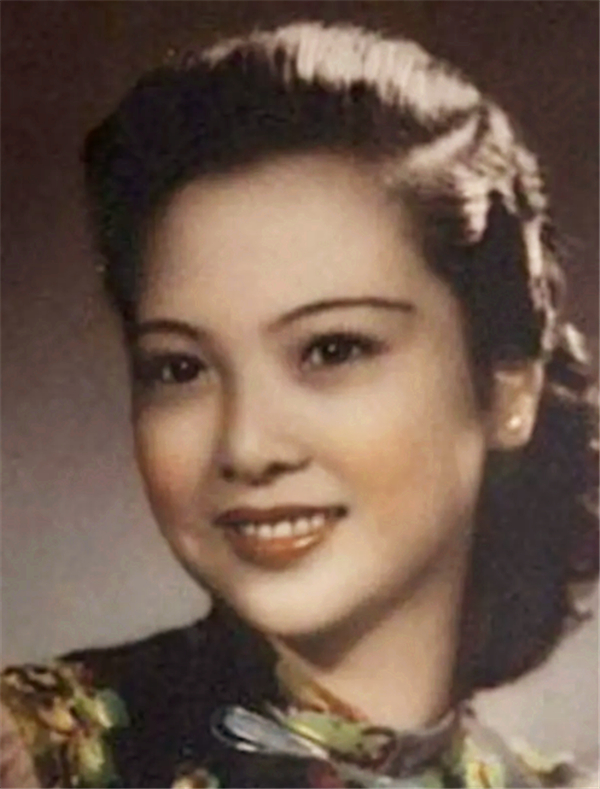 Xiang Yingxin, the flower of military command: gave birth to 8 children for Mao Renfeng, and ...