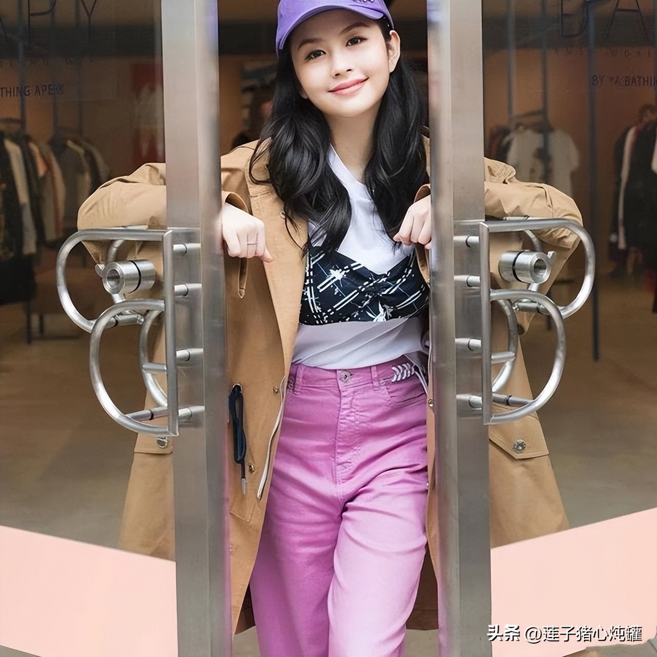 Qiu Shuzhen's daughter Shen Yue is really open to letting go, the cos nine-tailed fox is full of ...