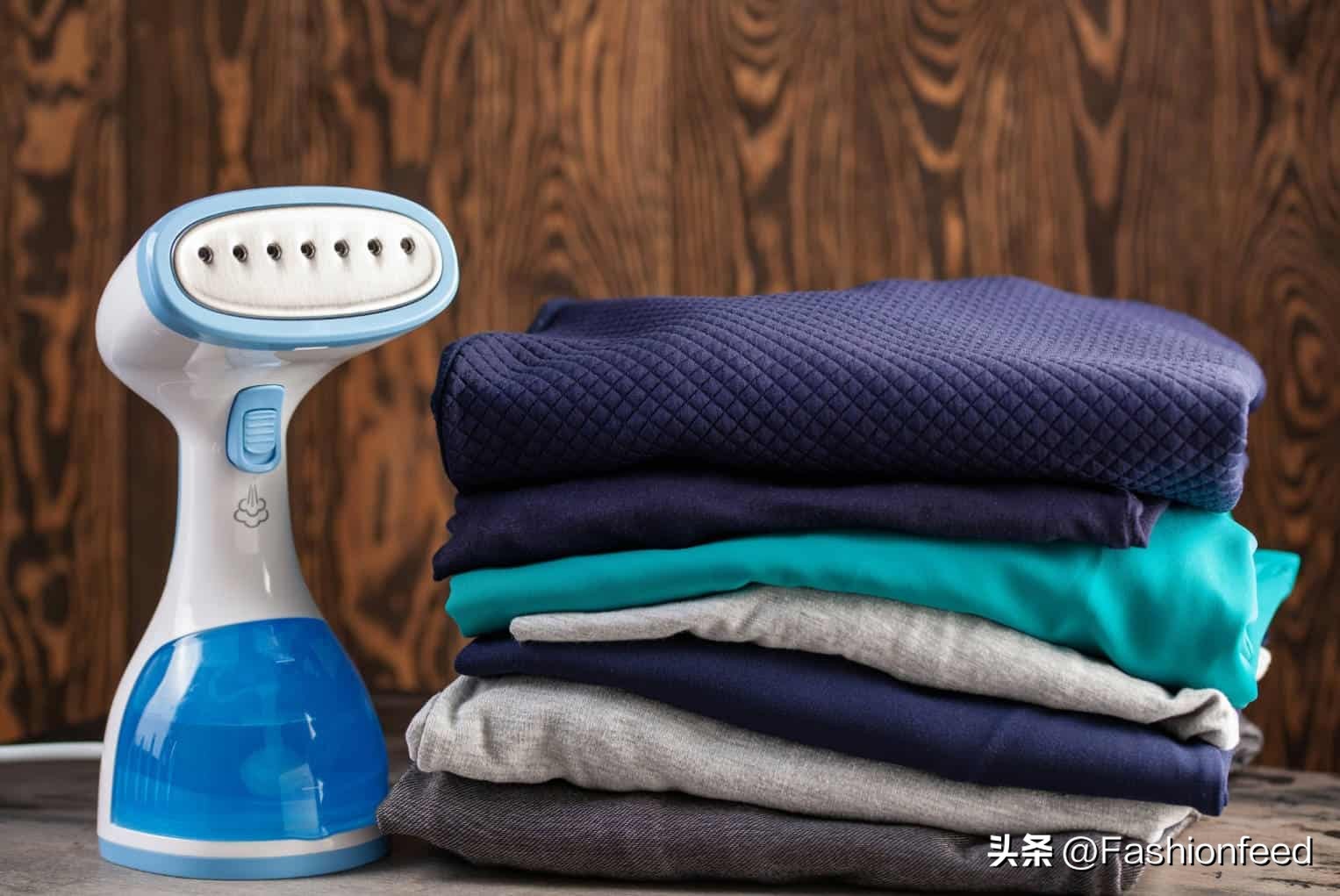 6 Steps to Using a Garment Steamer (Step-by-Step Guide) - iMedia