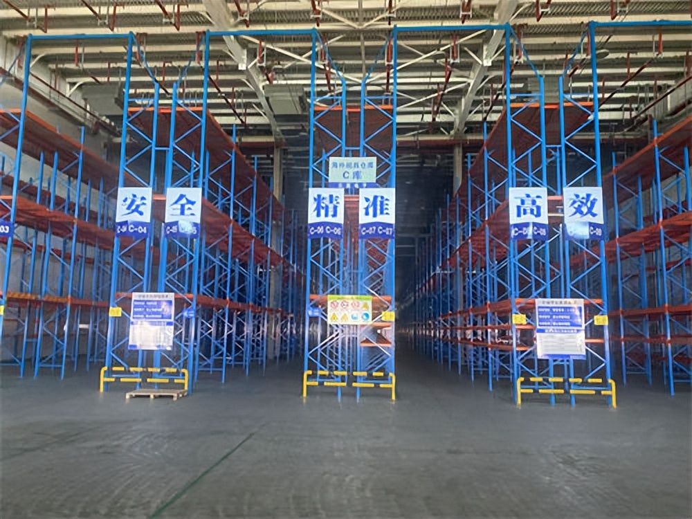 Sichuan Xincheng Gude three-dimensional warehouse racking system helps ...