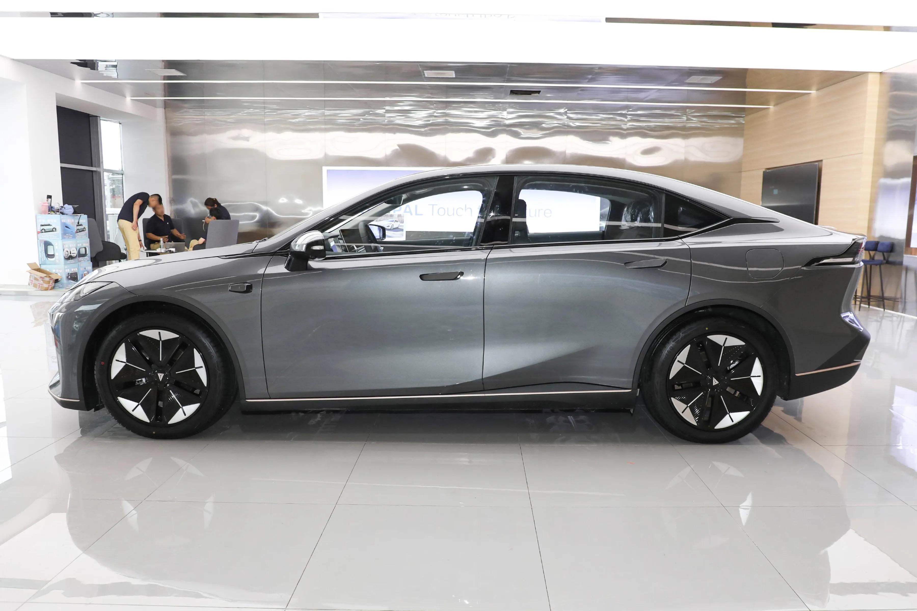 171,900, high appearance and low fuel consumption, how cost-effective ...