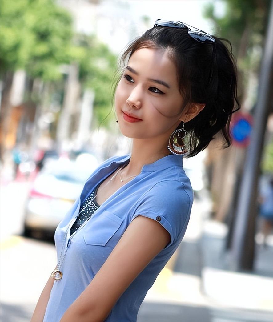 Jiangnan Chunyun Jin Yaran - iMedia