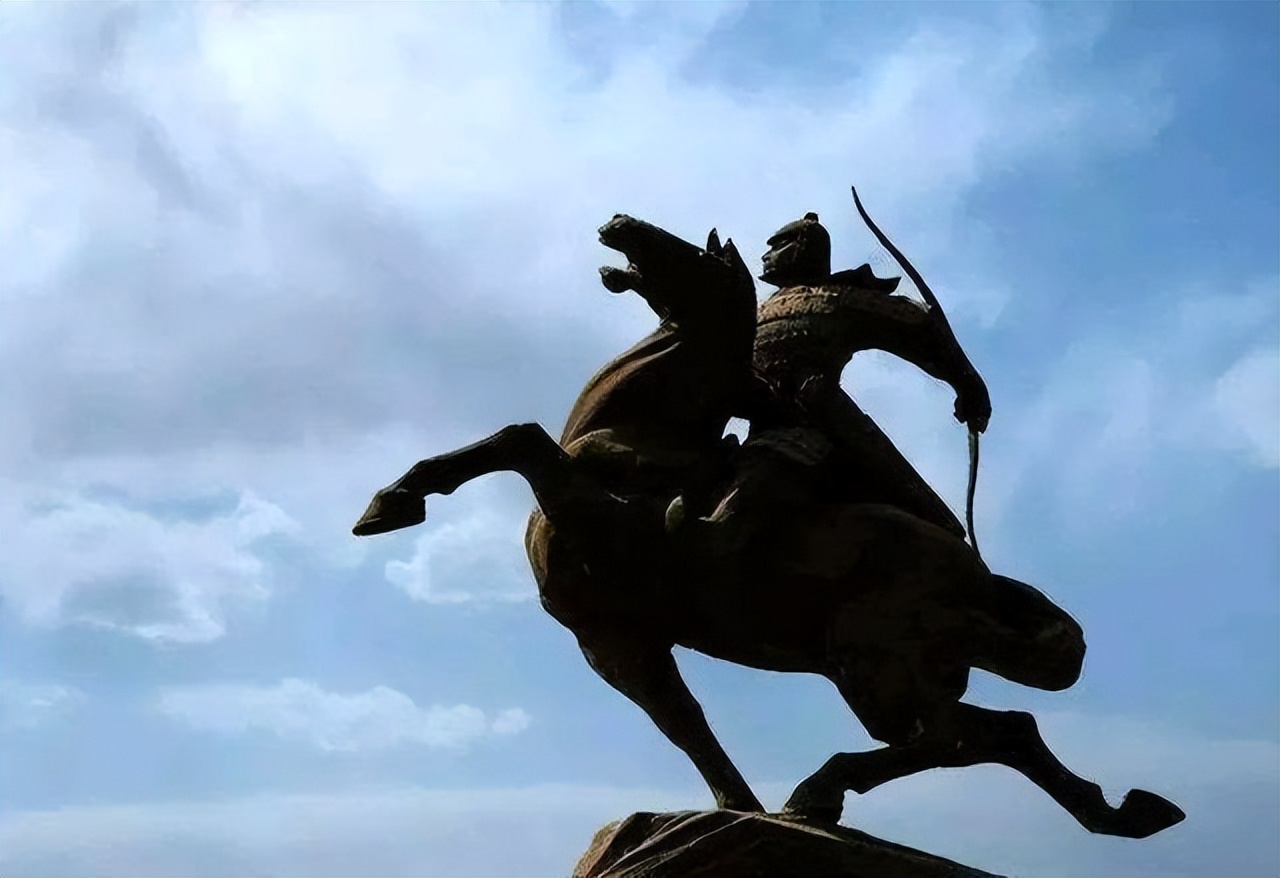Take a look at Zhao Wuling's Hufu riding and shooting!Zhao Guo just ...