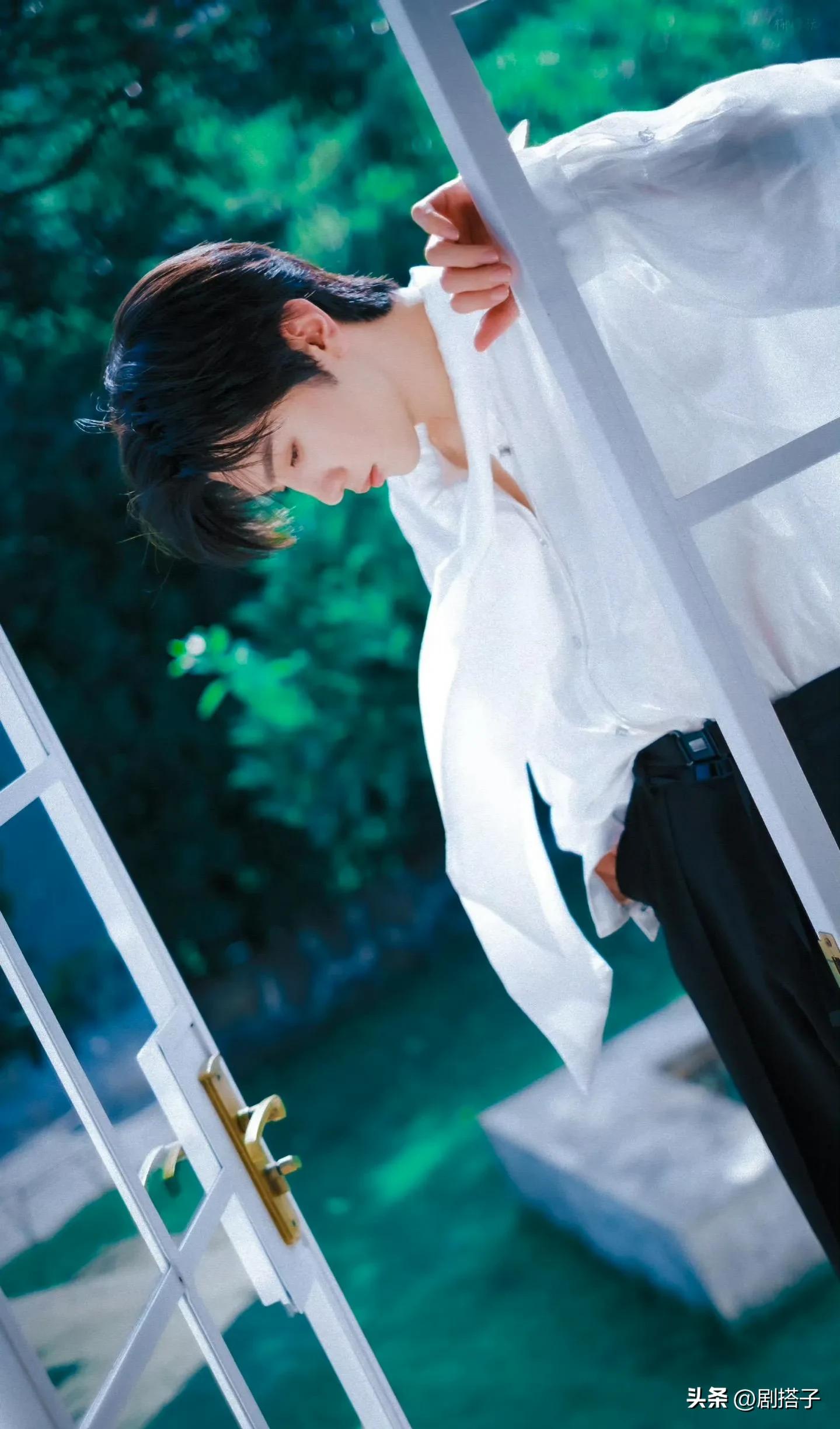 Chen Zheyuan's super beautiful pictures, grab them quickly! - iNEWS