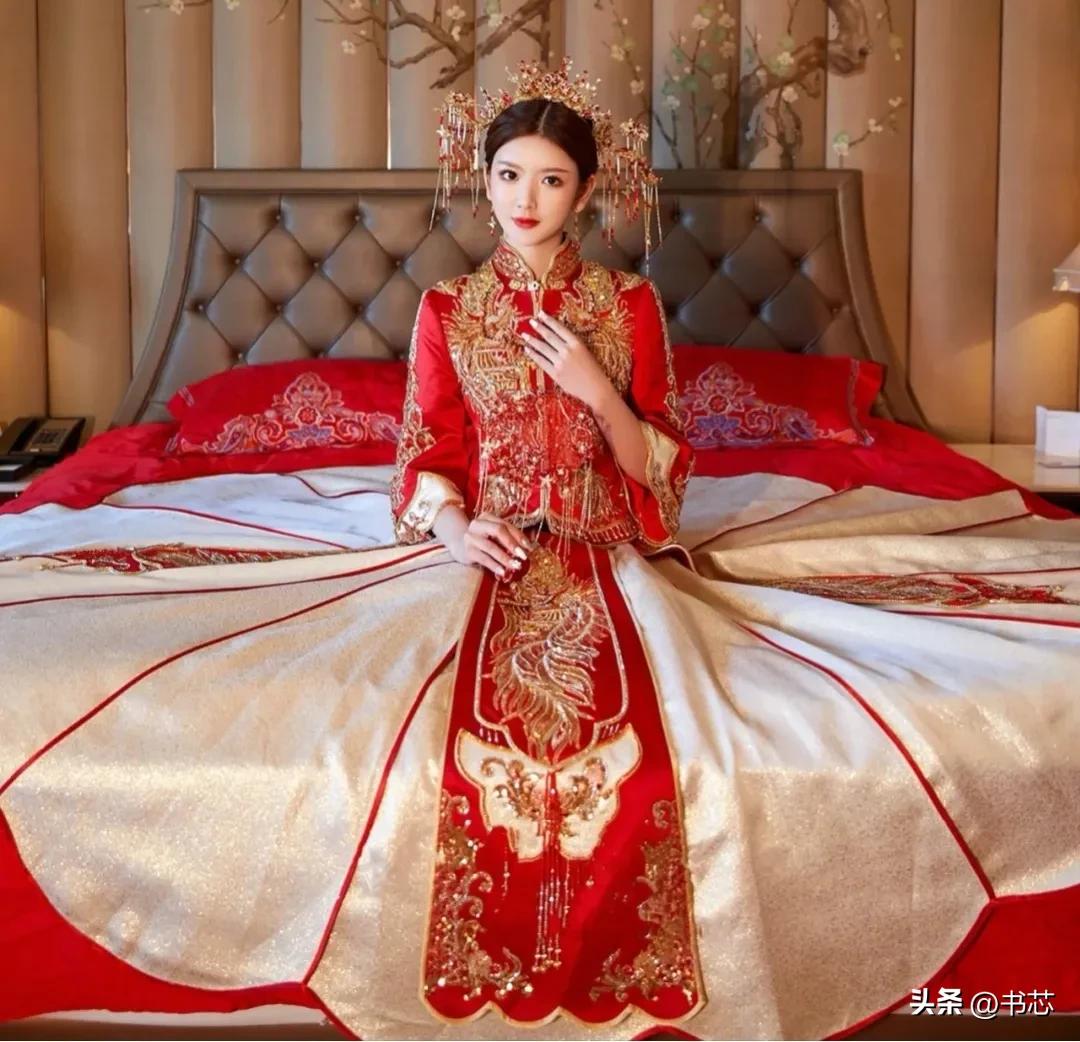 The Chinese wedding dress is so beautiful, there is another choice for ...
