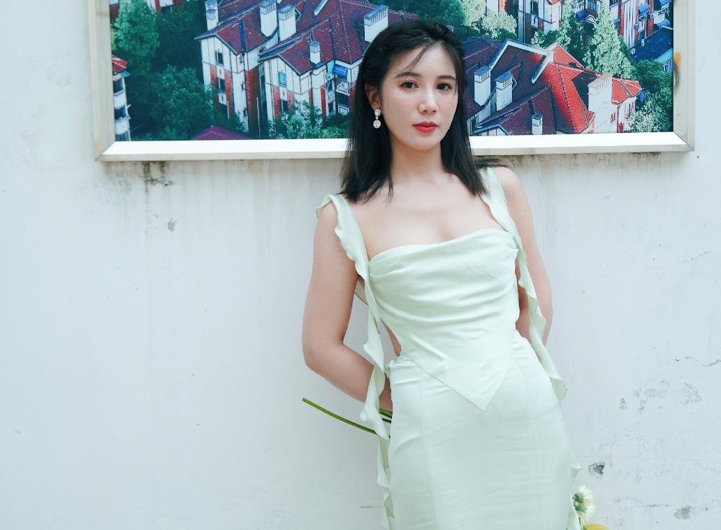 The ex-wife tore Huang Jingyu apart and asked him to come out to speak ...