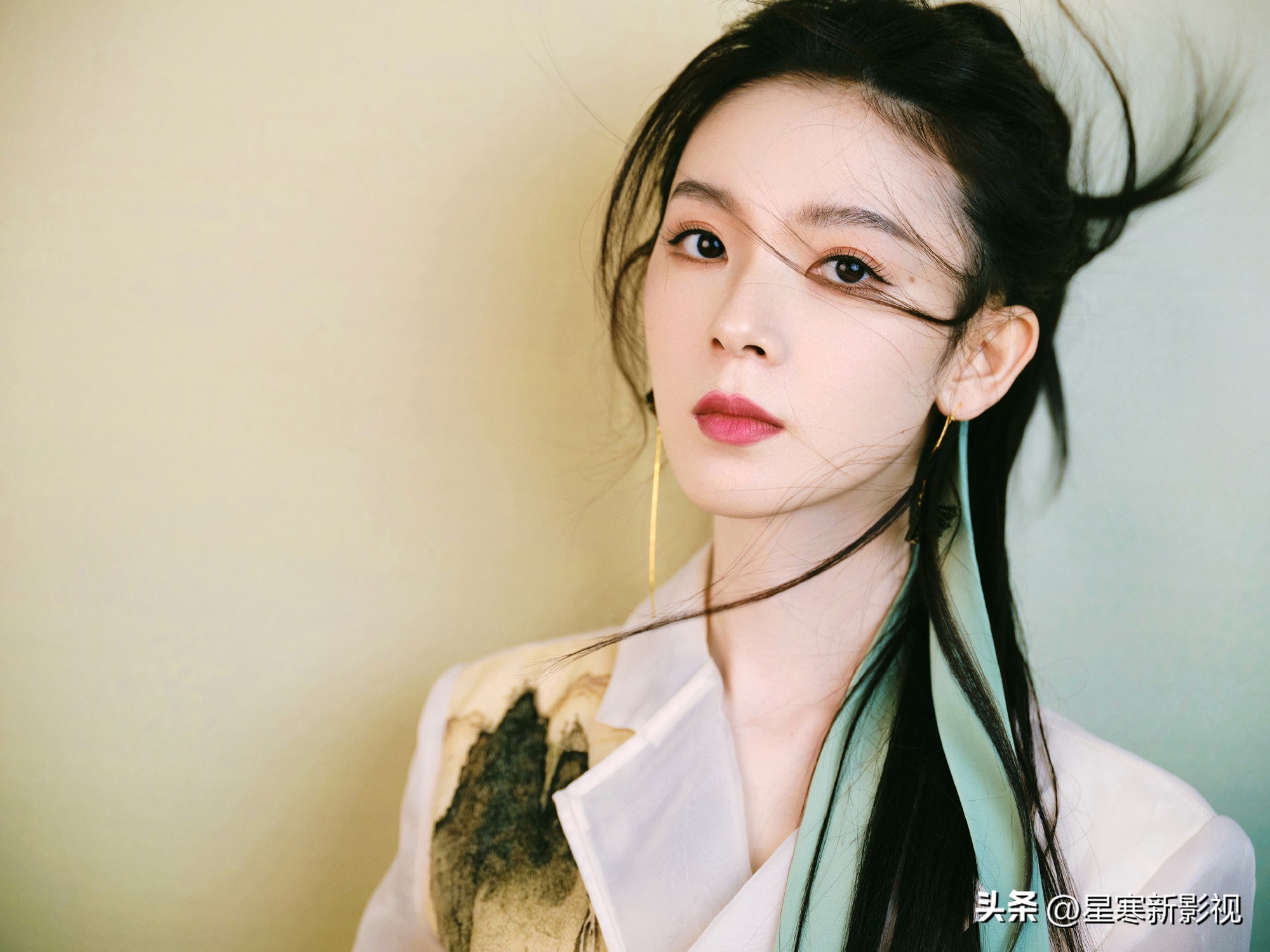 Luo Yunxi's "Yan Xin Ji" became popular before it aired, Song Yi's ...