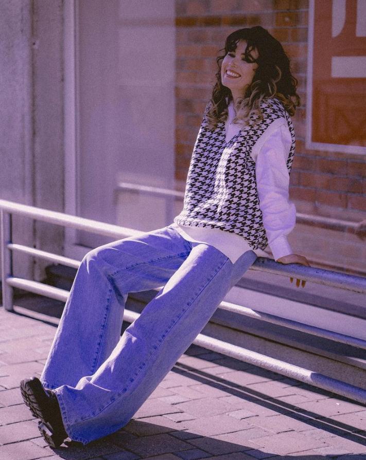 Ins fashion blogger rayazueva wears the romantic style of the last ...