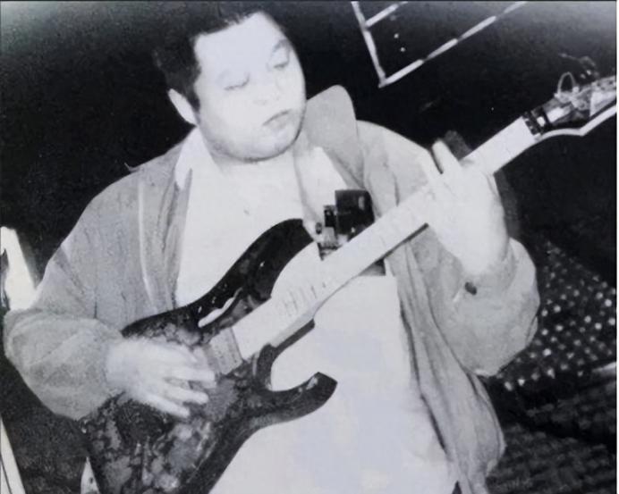 Zang Tianshuo couldn't swallow his anger when he smashed Na Ying's concert and was beaten all ...