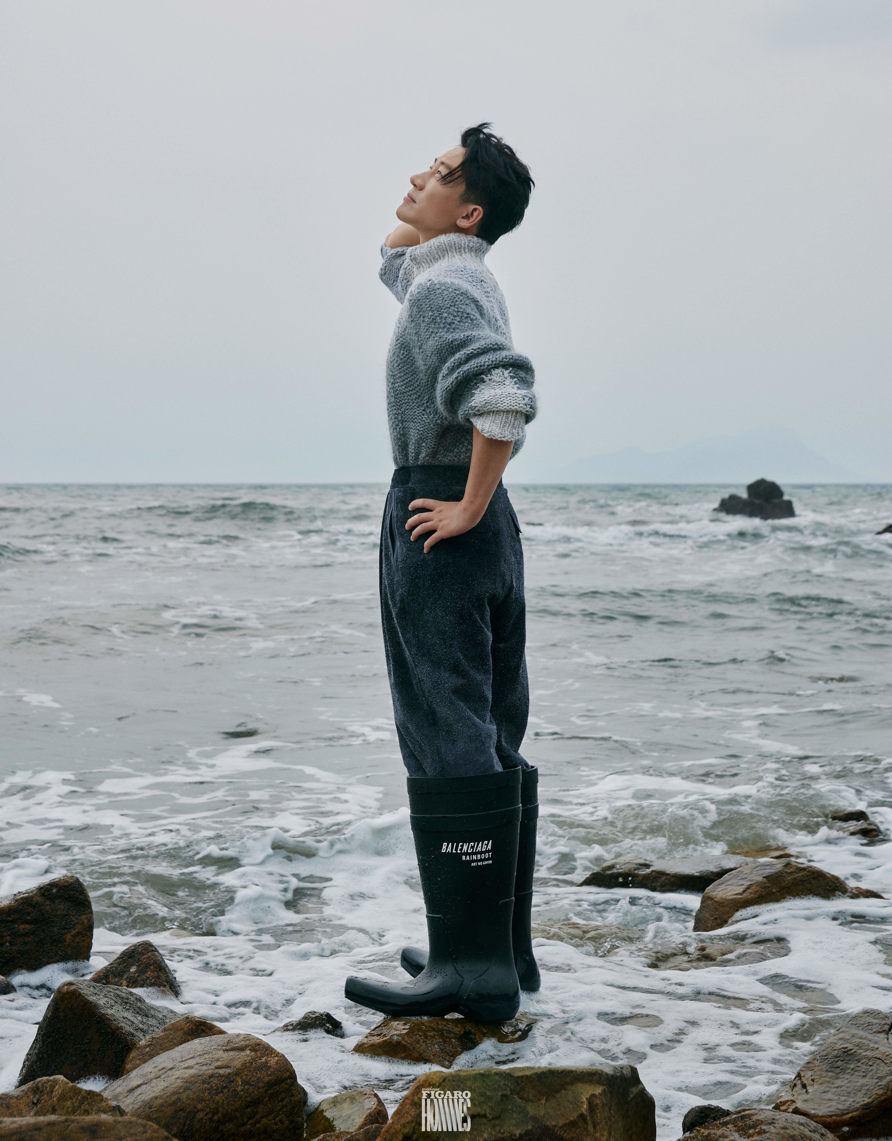 The September issue of Huang Xuan Deng magazine shows the cold texture ...