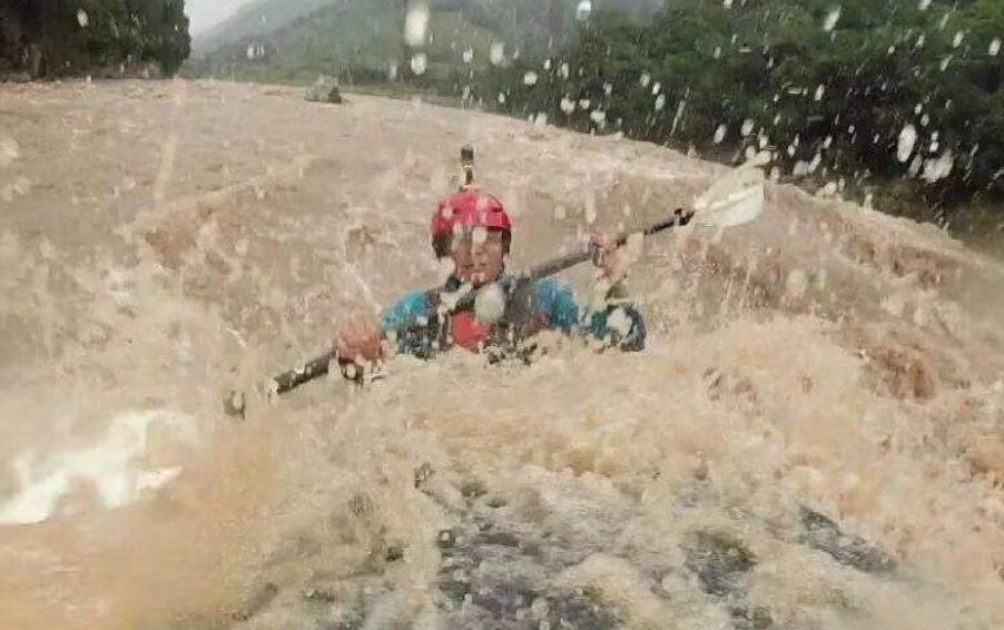 The first person to "raft the Yangtze River": after 33 days of drifting ...