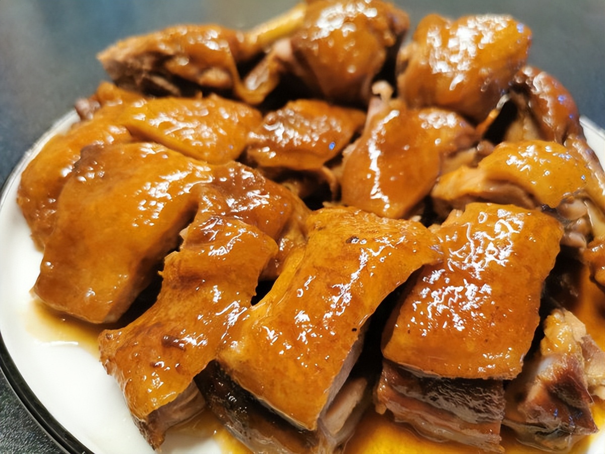Guangzhou traditional dish - sour plum duck - iNEWS
