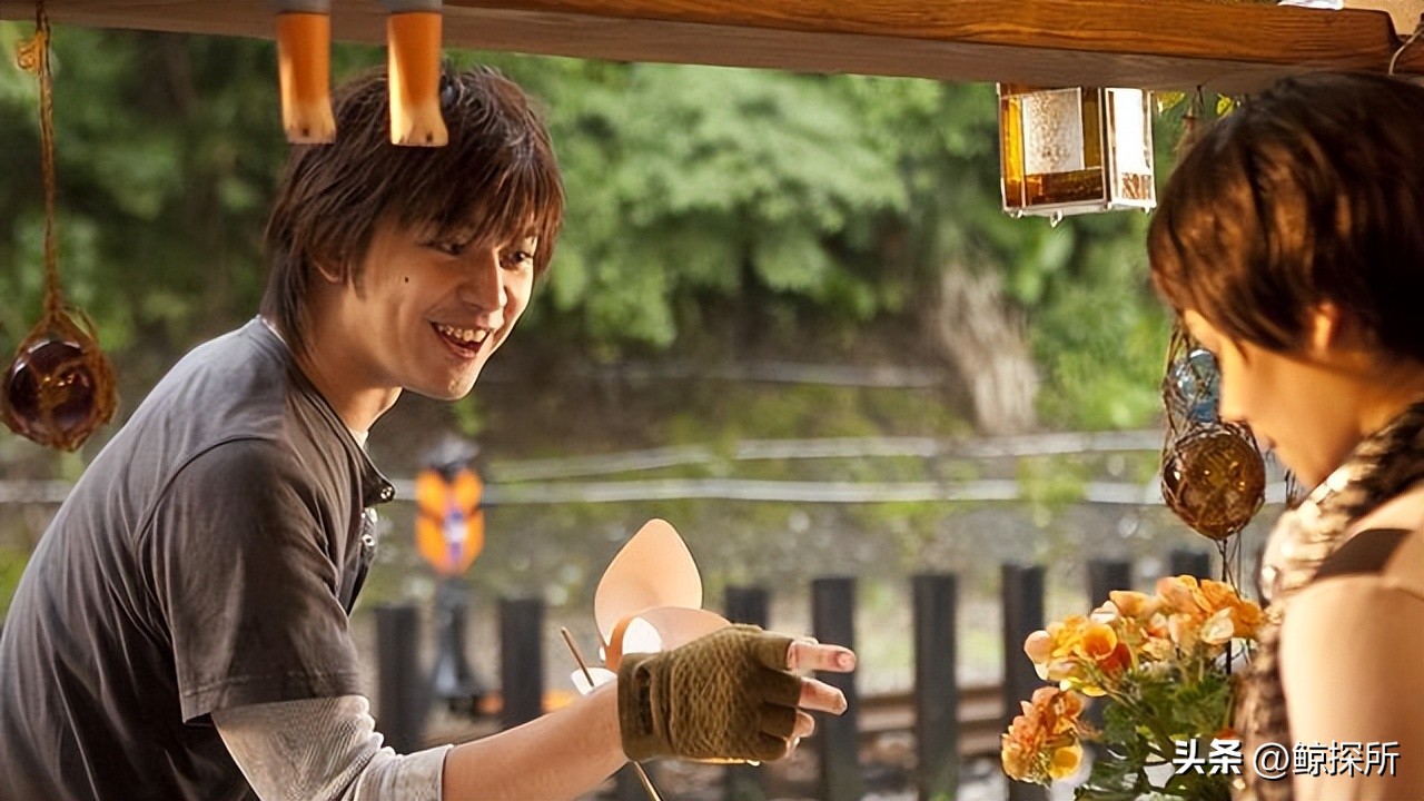 How 'A Bouquet for Algernon' Shows Its Main Character's Emotions ...