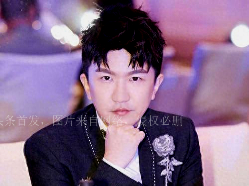 He looks average, but the entertainment industry treats him with ...