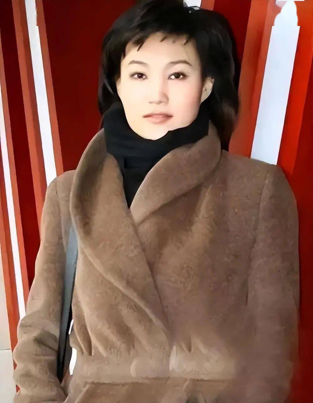 Facts reveal that Li Zimeng, 46, who is "unmarried and sterile", has ...