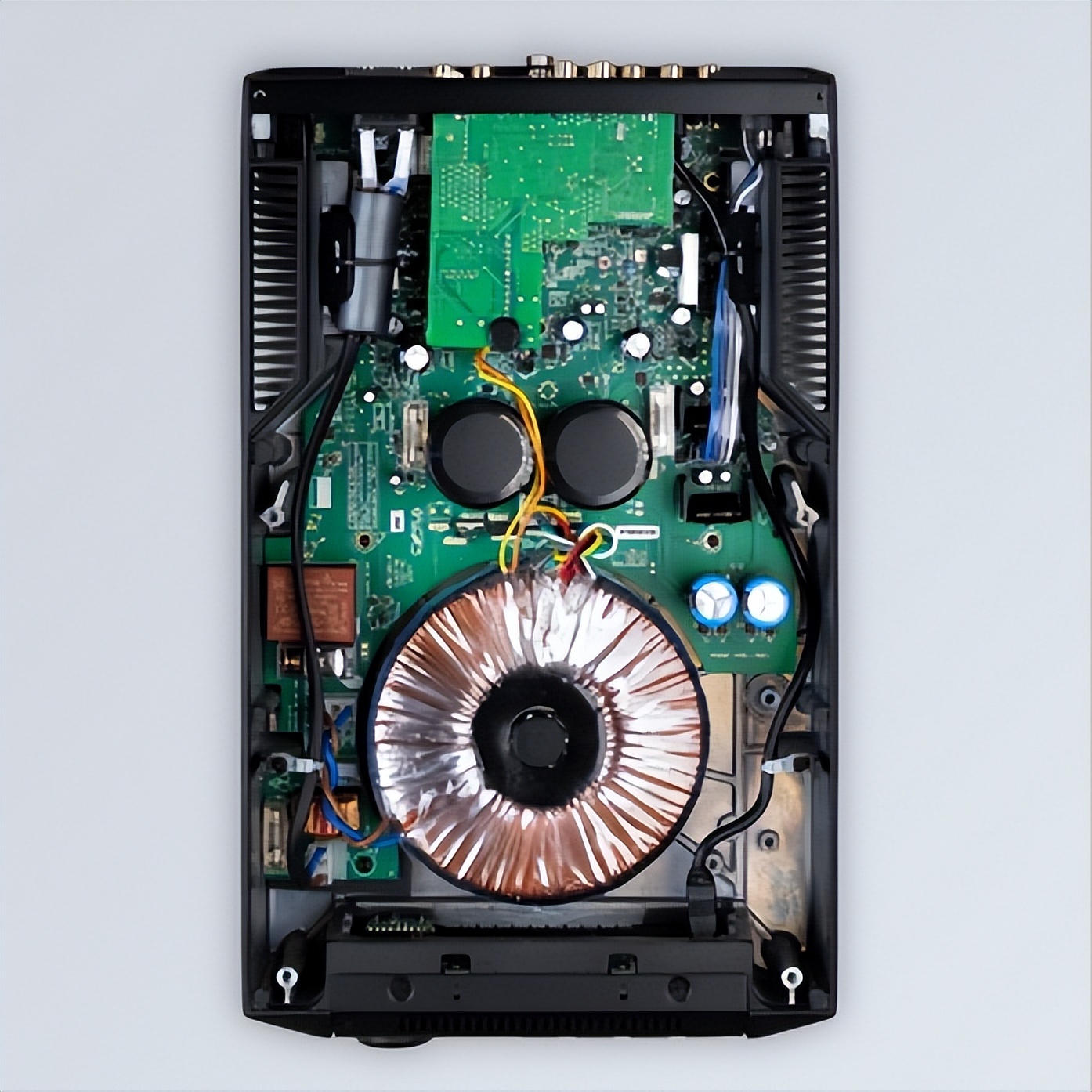 Cyrus Classic AMP Integrated Amplifier & PSX-R2 Power Supply Review - iNEWS