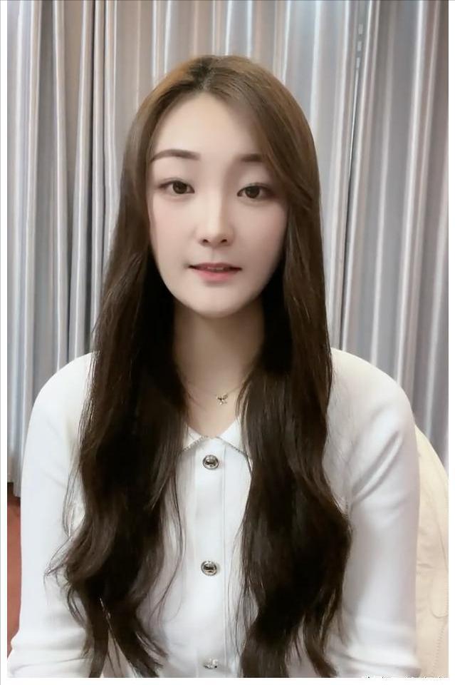 Chen Yanan broke up!After kowtow apologizing, 50,000 orders were broadcast live, and 50,000 ...