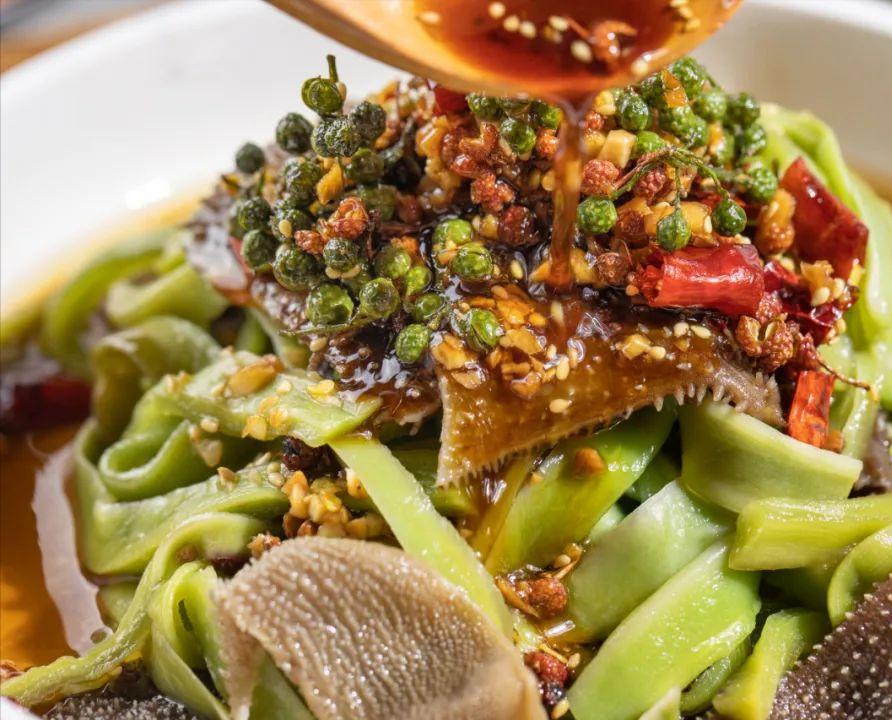 Mofu, the most important thing is to eat it!Mix it up and it's an ...