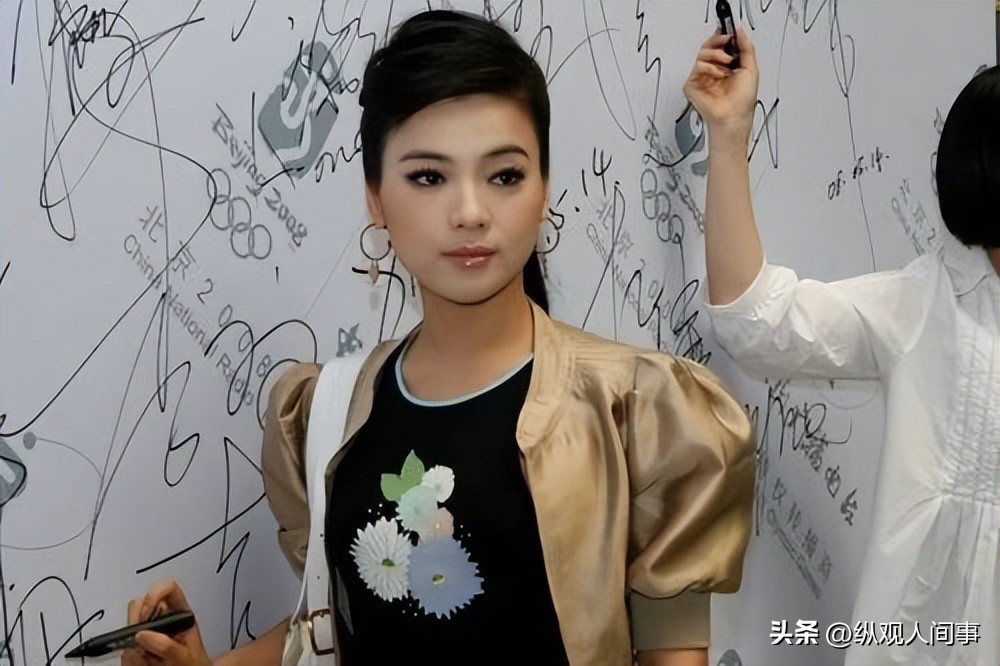 Chen Sisi, the queen of folk songs: she married a singer who was one ...