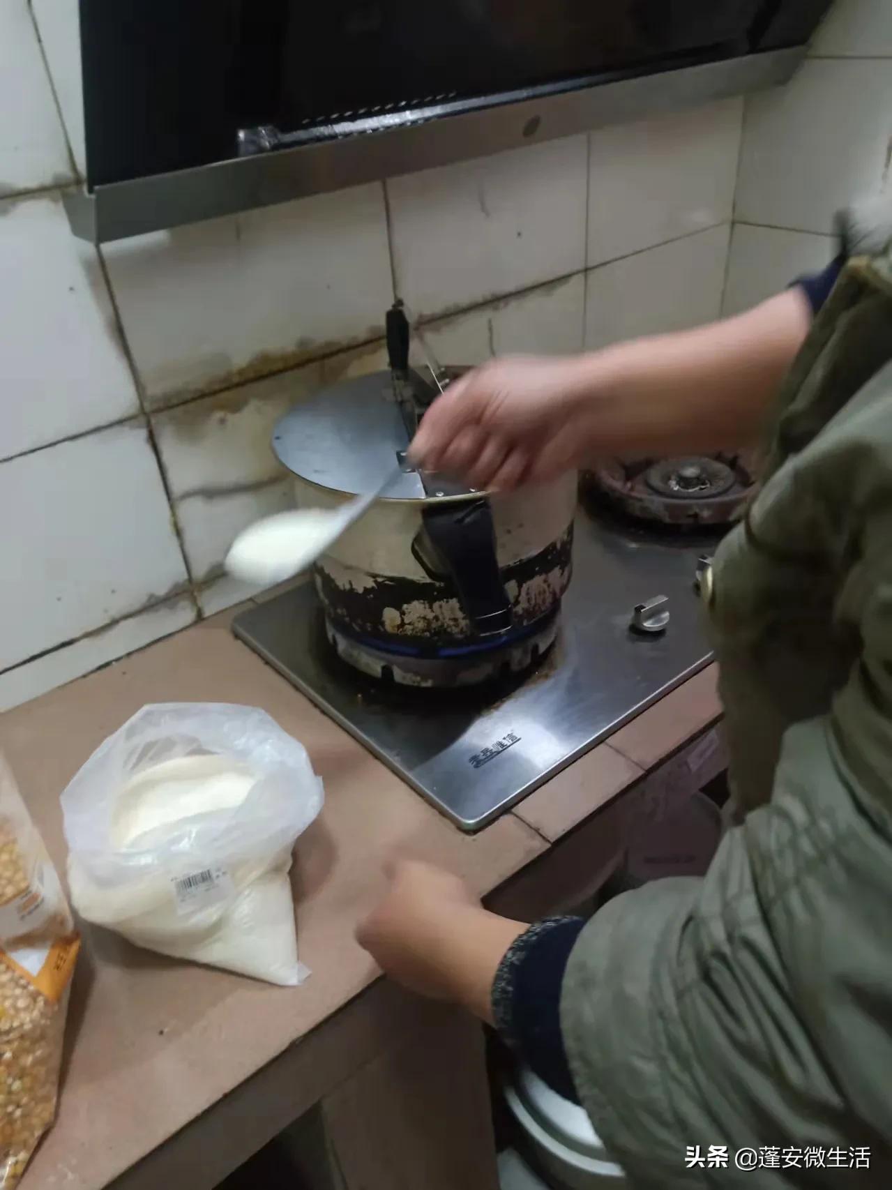 Peng'an snack food-popcorn - iNEWS