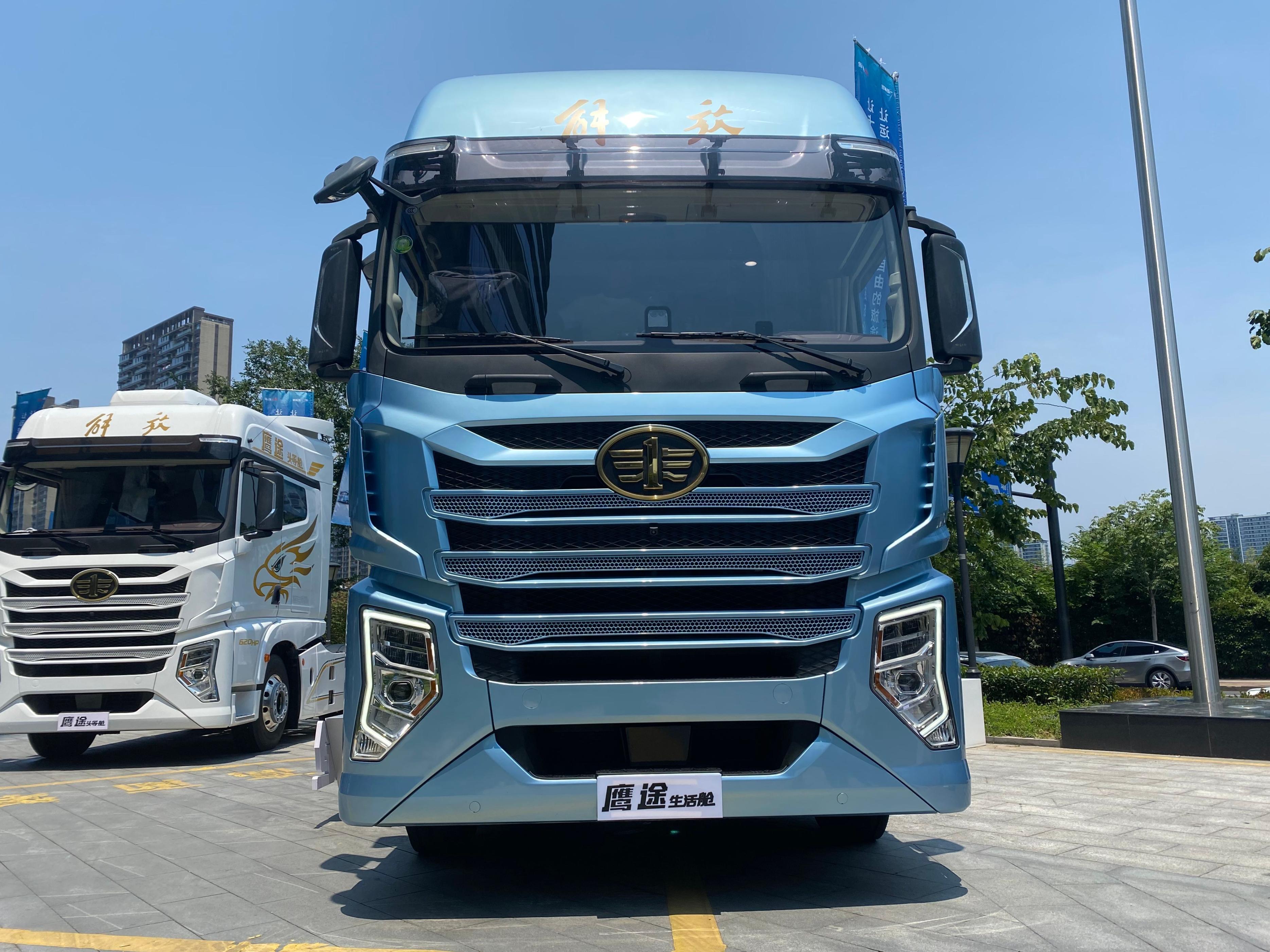 Independent bathroom + kitchenette + double bed Jiefang Yingtu living cabins are all available ...