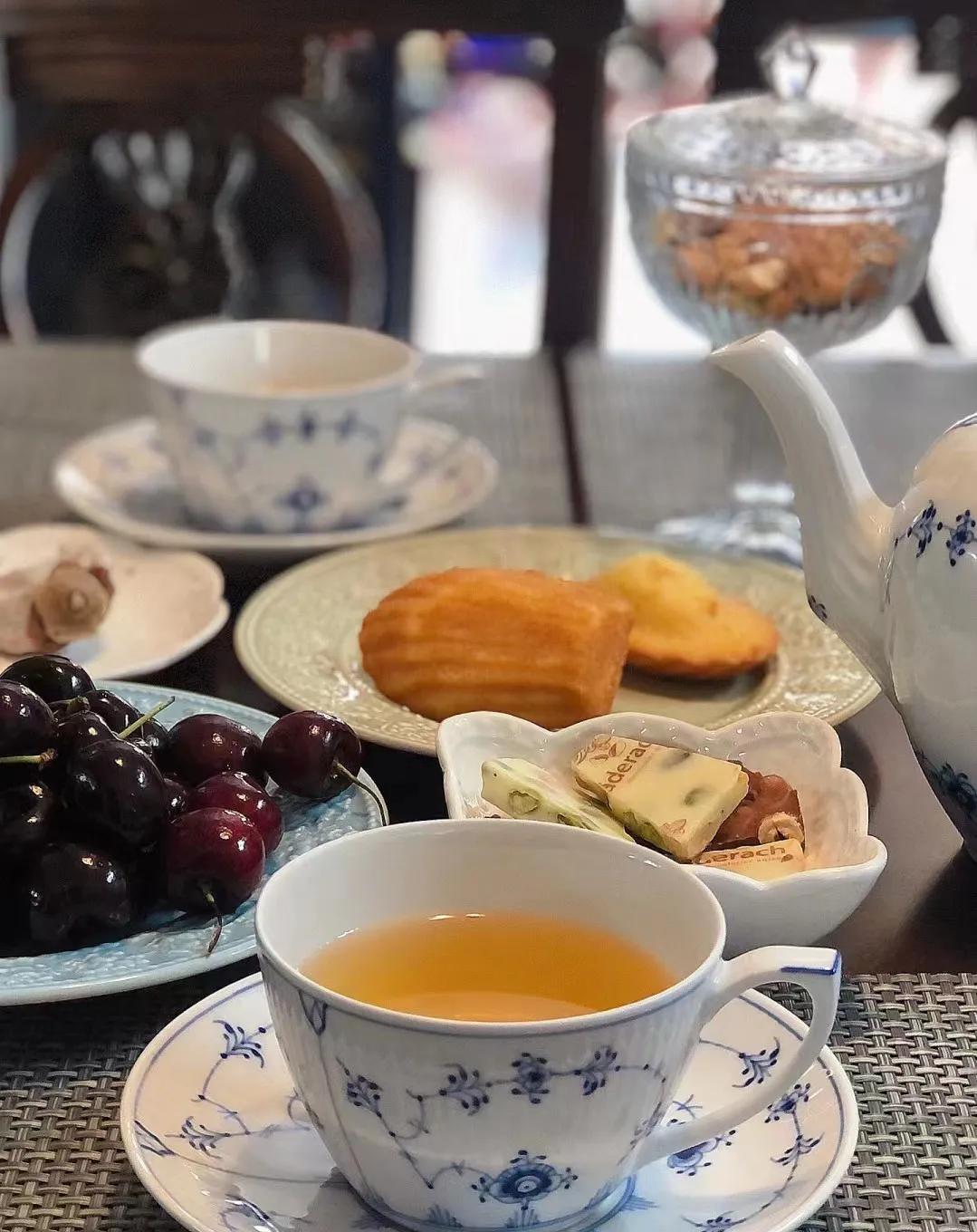 It's a good choice to drink afternoon tea while watching dramas - iNEWS