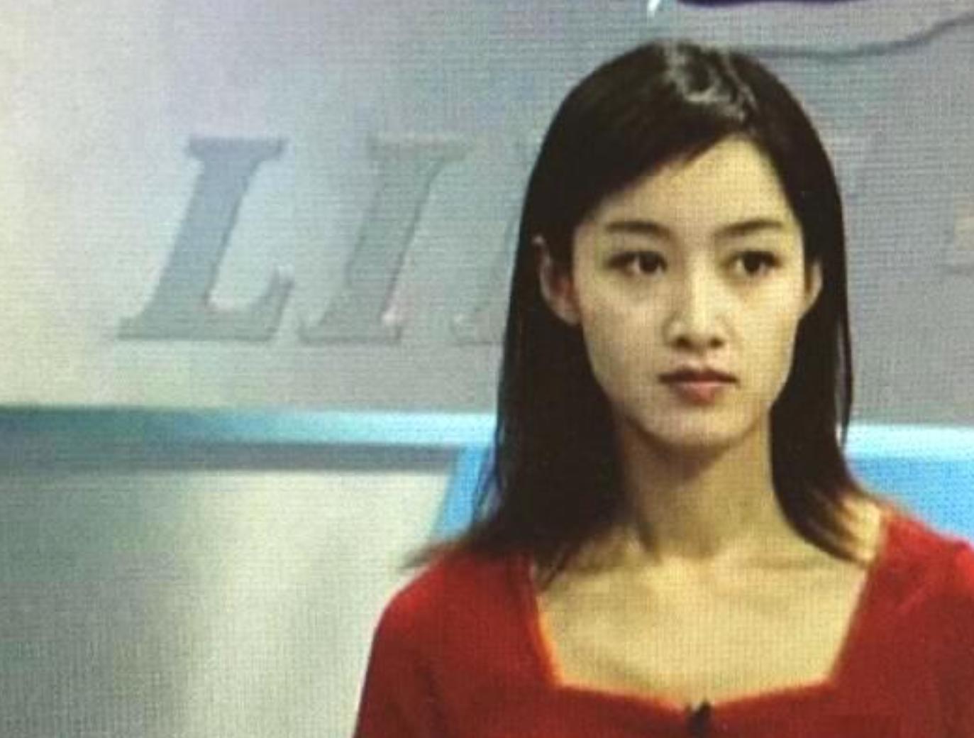 Zhao Ziqi: She used to be a host of CCTV, but she became an actor and ...