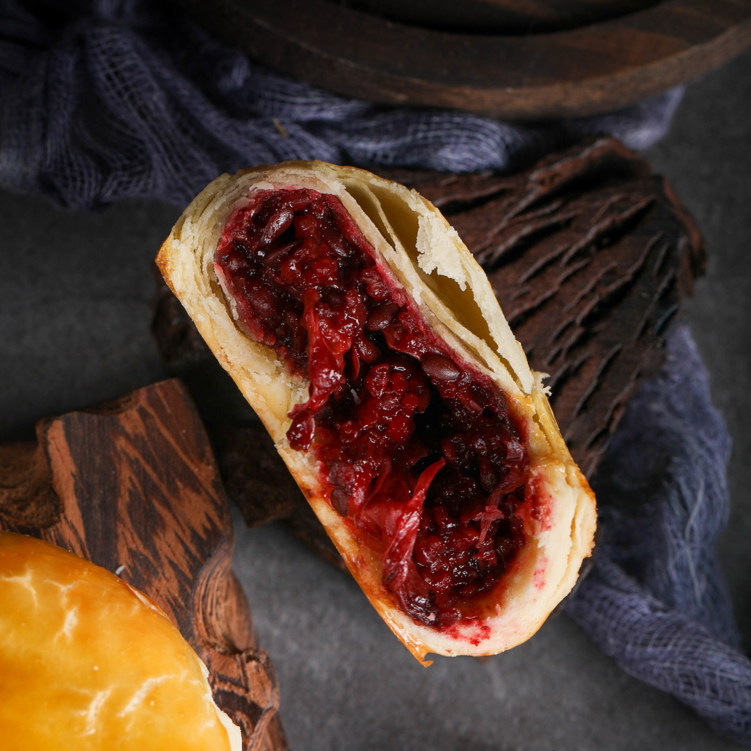 This rose cereal flower cake is so crispy that it falls out of slag - iNEWS