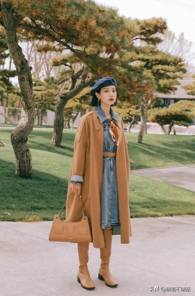 Suddenly a pair of shoes became popular and called: "Liquid Boots ...