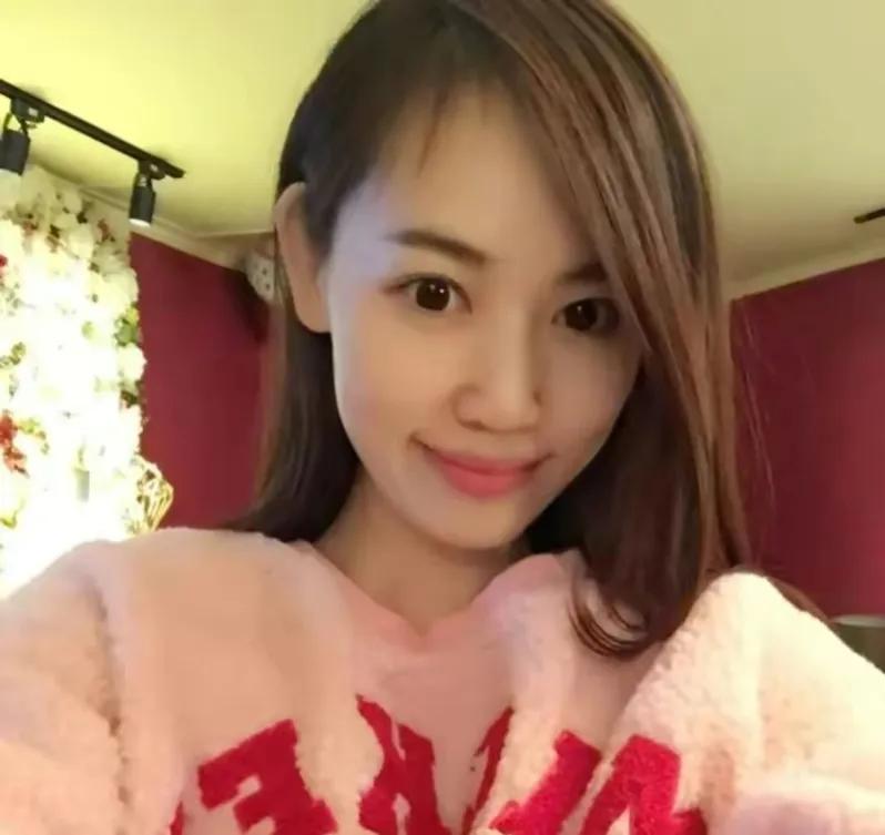 The honest Wang Baoqiang, who met Ma Rong before and Feng Qing later, why does he always stumble ...