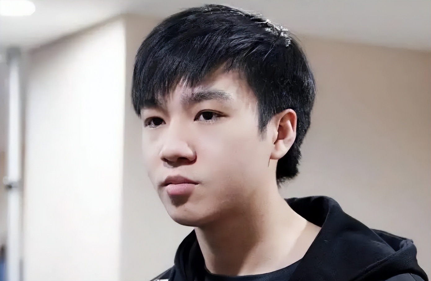 BLG淘汰後doggo被圍攻，letme直接開懟，uzi比他強太多了 - 資訊咖