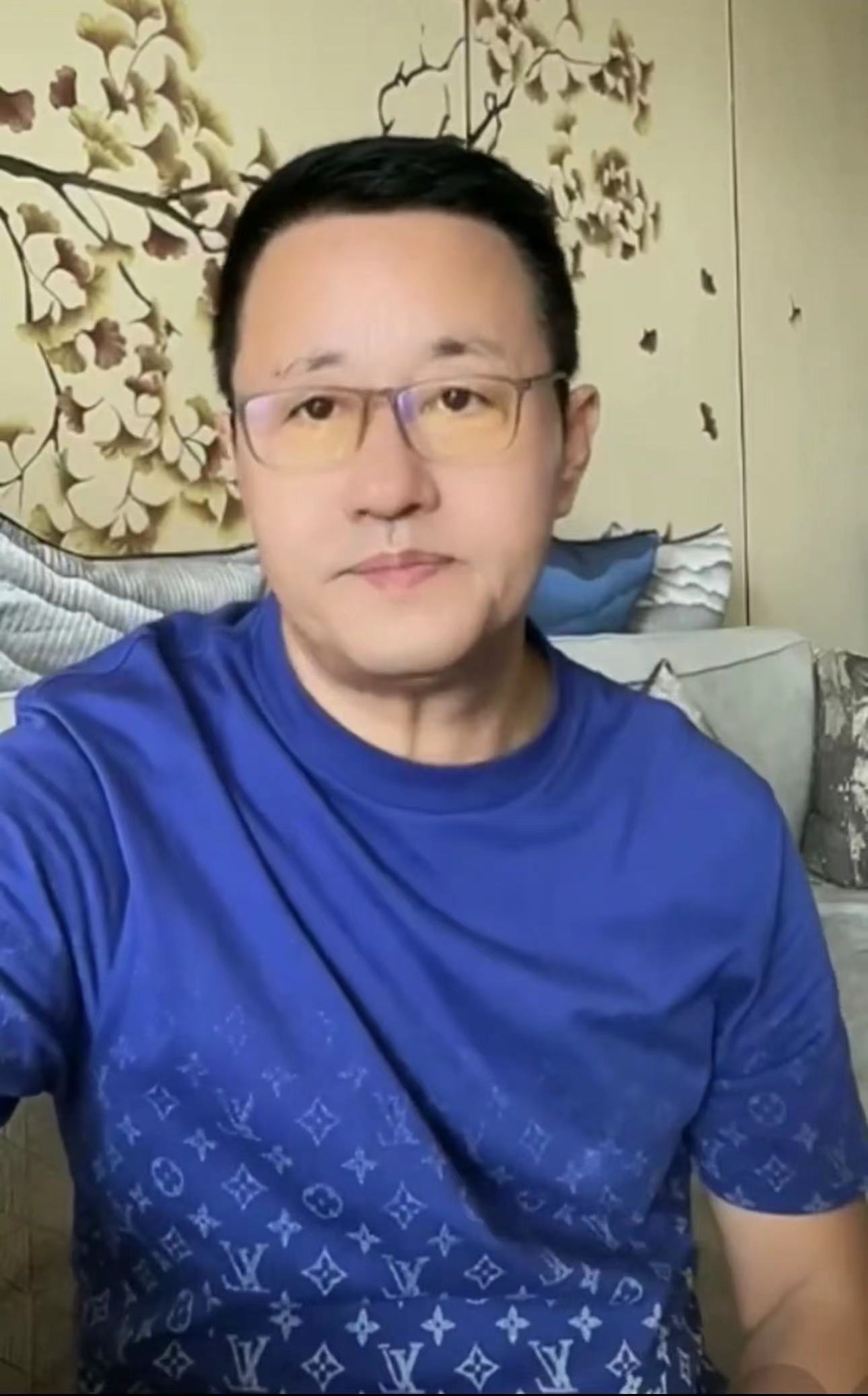 58-year-old Wang Changgui caused controversy when talking about his ex ...