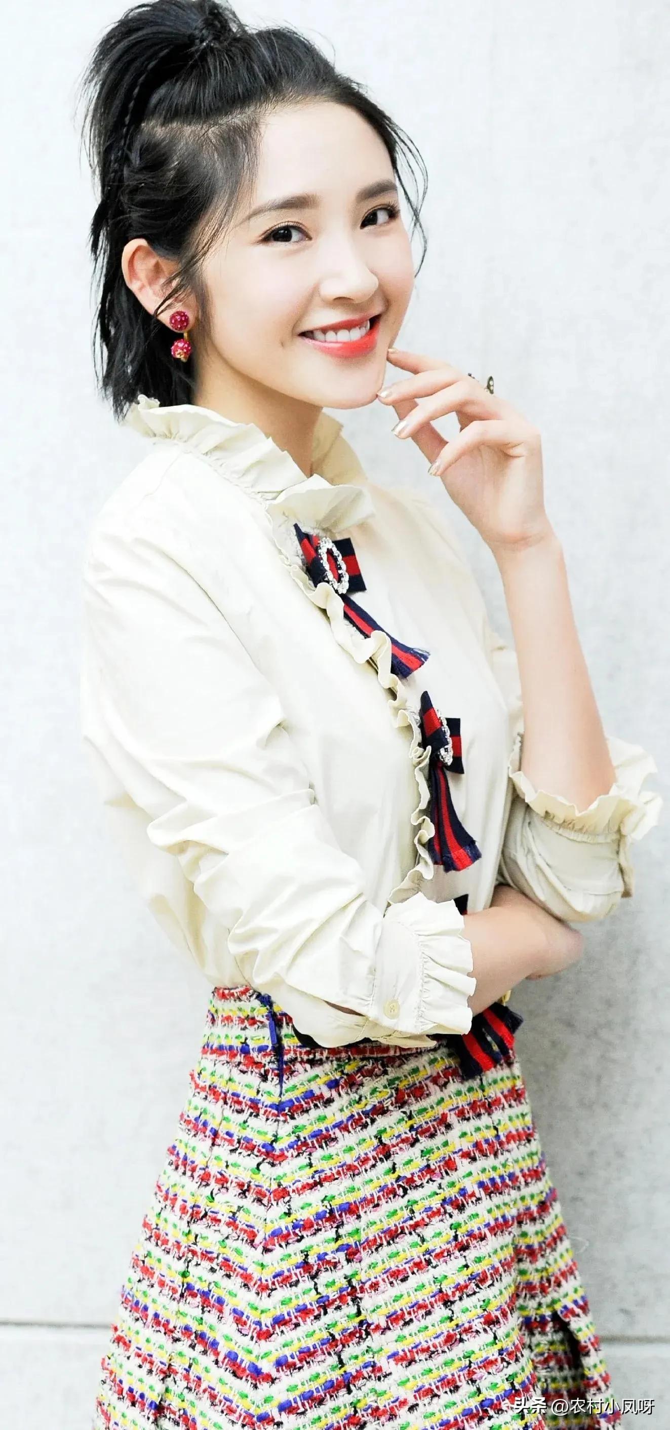 Share pictures - Tang Yixin's exquisite photo, fresh and sweet ...