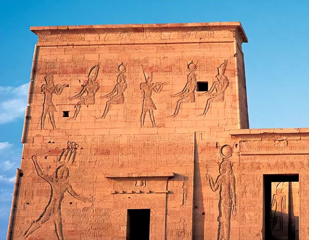 The Material Civilization Exchange between Greece and Egypt in the ...