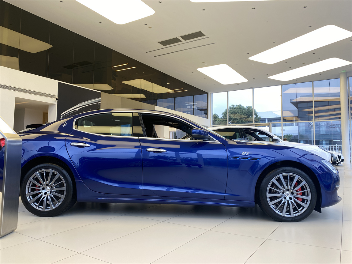 Maserati's currently cheapest sedan, Geberit 2.0T GT Edge Edition ...