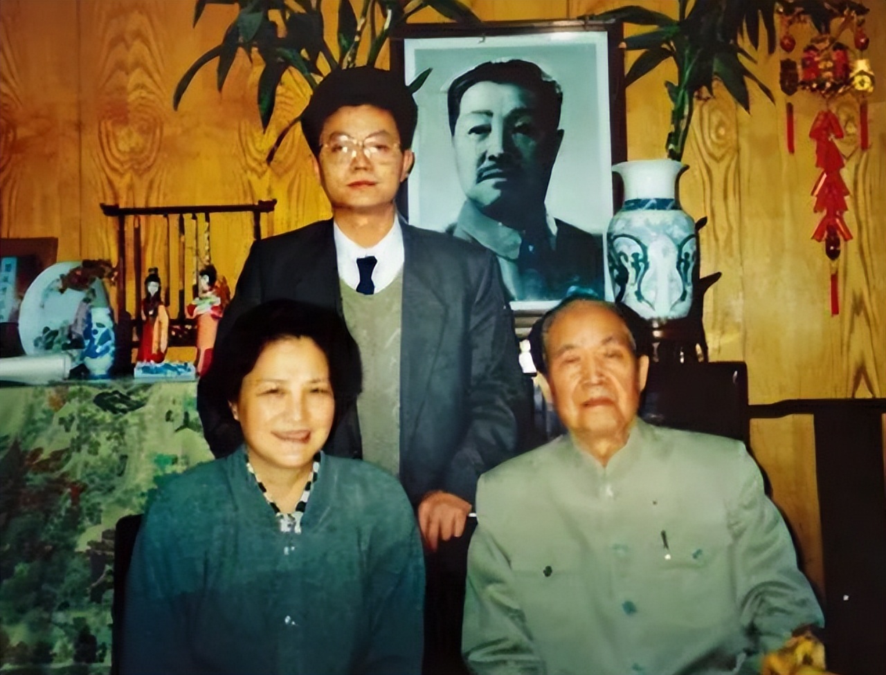 He is Dong Cunrui's army commander. He was awarded the title of general ...