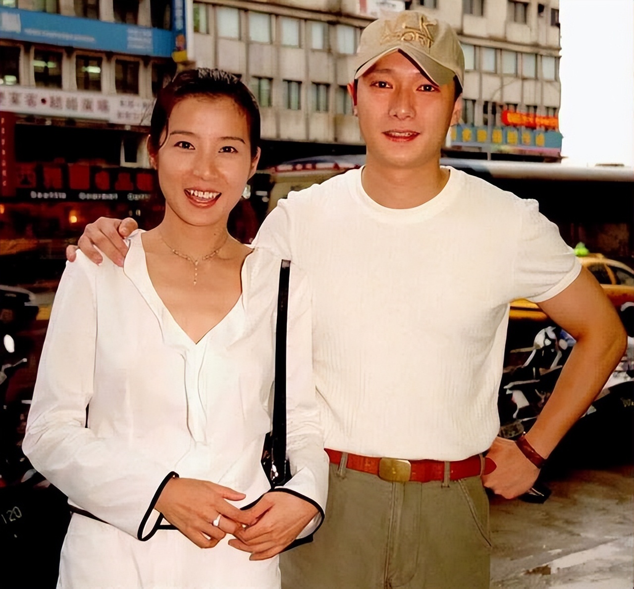 "Dumb Bride" Yue Ling: Kissing scene with Xie Zuwu is a nightmare, a ...