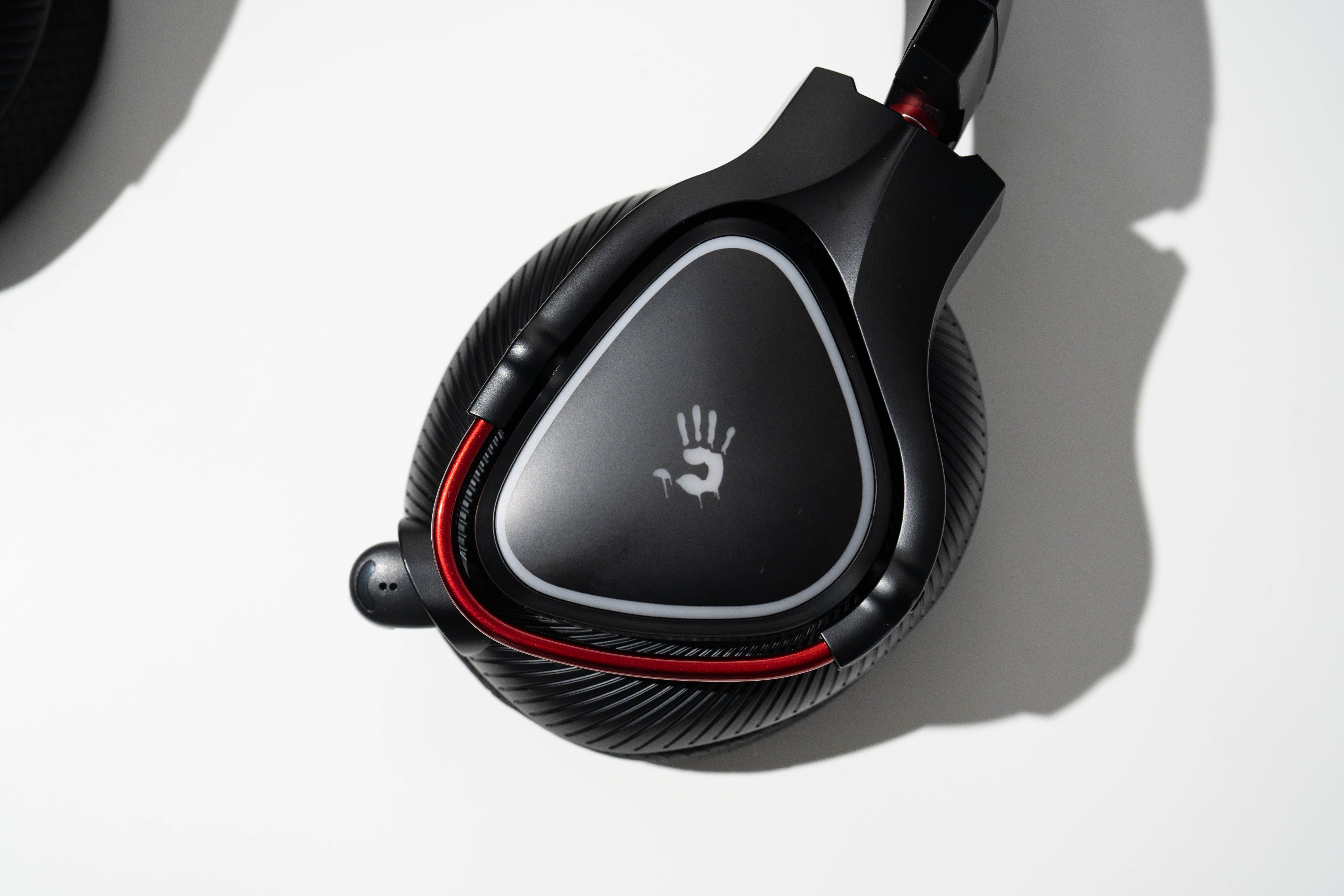 How good is an e-sports headset for an e-sports player?Bloody Hand ...