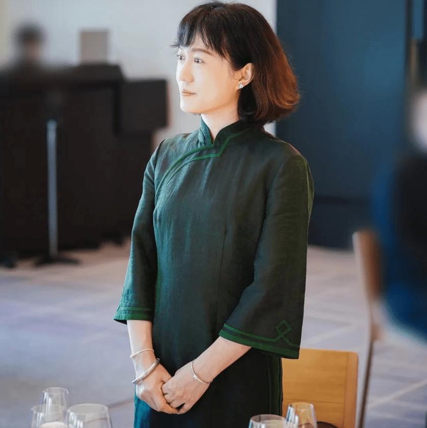 Chen Ning Yang's wife Weng Fan appeared at a high-class party in Japan ...