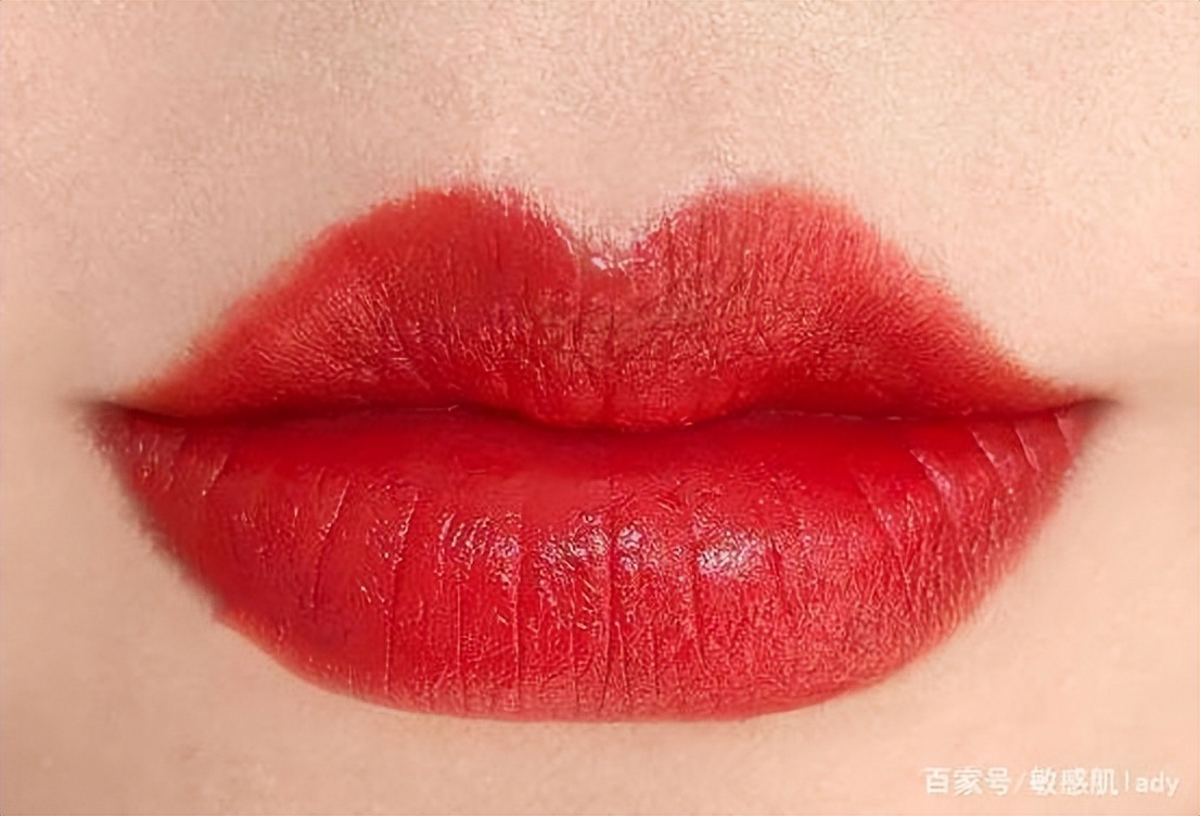 What color lipstick looks good on yellow-skinned lips with dark makeup ...